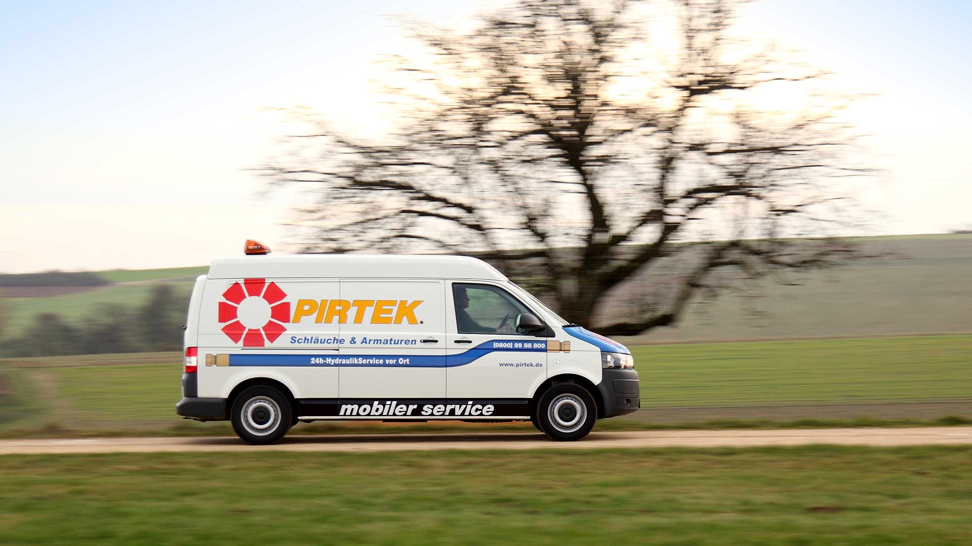 PIRTEK 24/7 Hydraulikservice vor Ort - PIRTEK - 24/7 HydraulikService